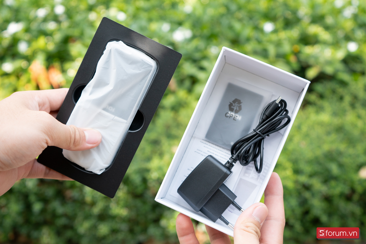 Trên tay INOI 288S: Thiết kế nắp trượt giống 8800 huyền thoại, có 4G truy cập internet, giá 1.19 ...