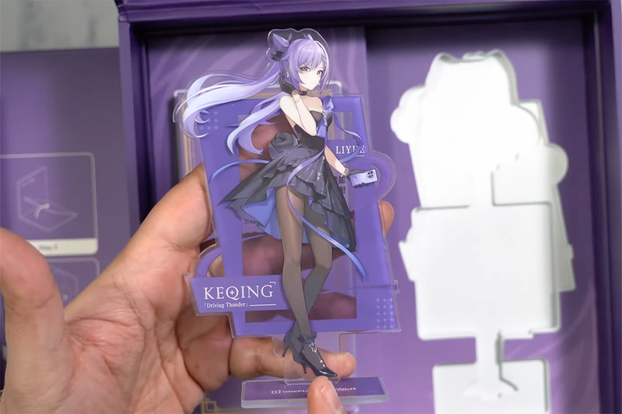 Cận cảnh OnePlus 12R Genshin Impact: Thiết kế cực đẹp, nhiều phụ kiện kết hợp với "waifu" Keqing ...