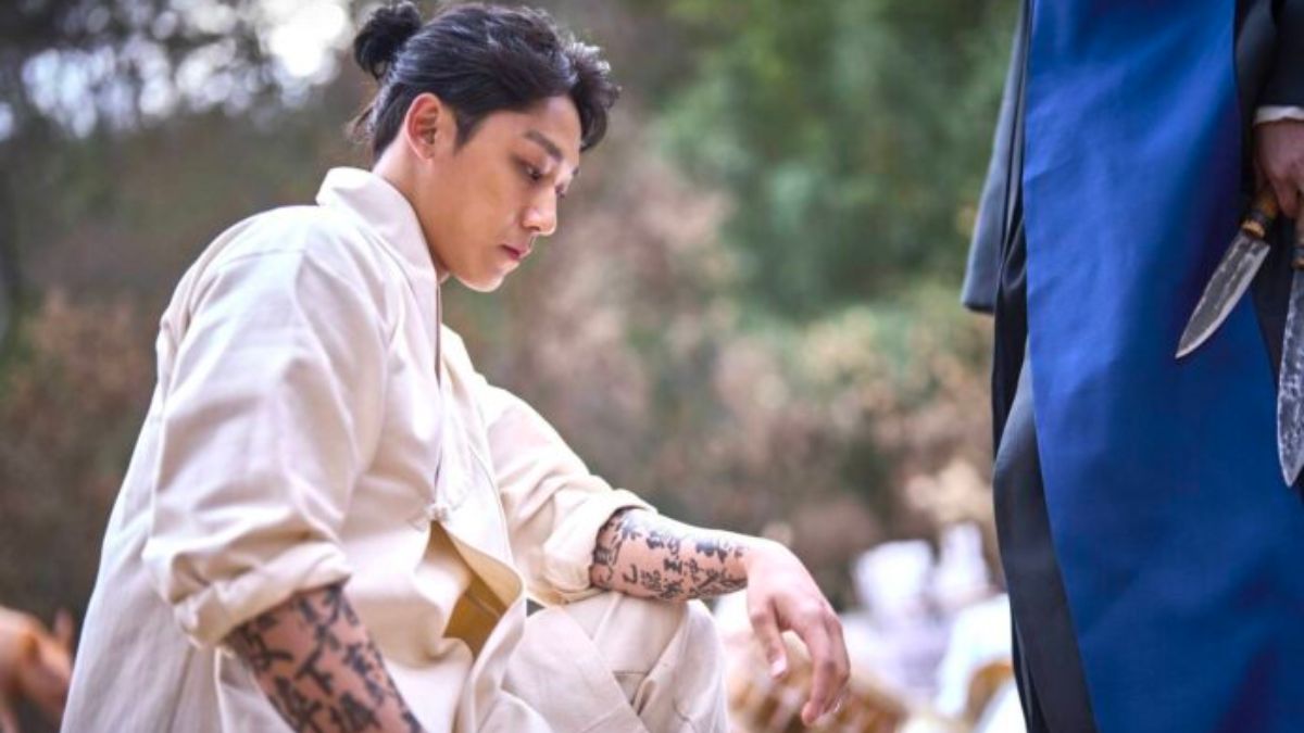 Phim Quật Mộ Trùng Ma - Exhuma: Lịch chiếu phim mới nhất 2024