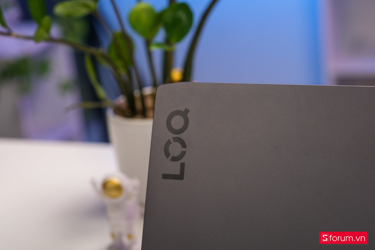 Lenovo LOQ 15IRH8: "Tiểu Legio", vua gaming tầm trung | Sforum