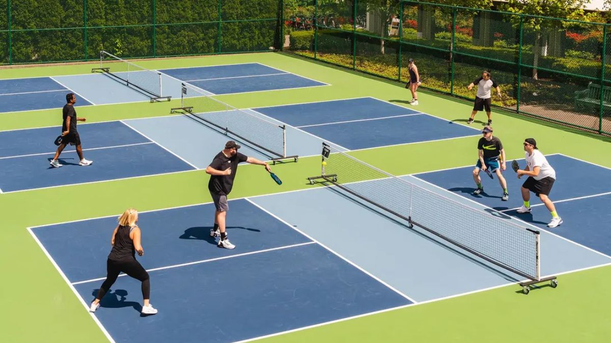 Pickleball là gì? Luật chơi môn thể thao Pickleball chi tiết